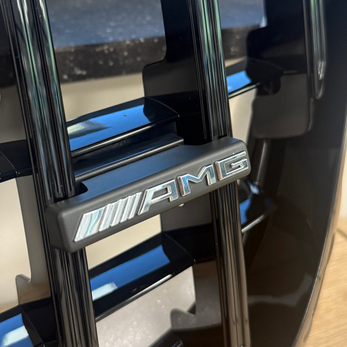 AMG Logo Sprinter 907 AMG Grill – Strakkebus.nl