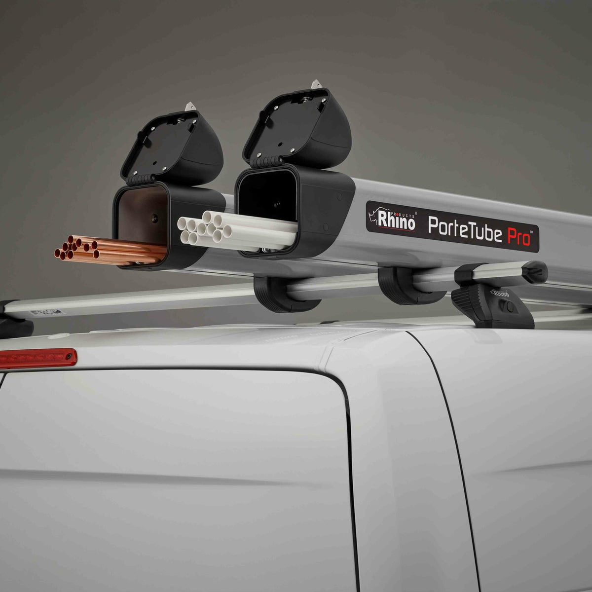 Roof transport tube Rhino Pipe tube Pro | Strakkebus.nl